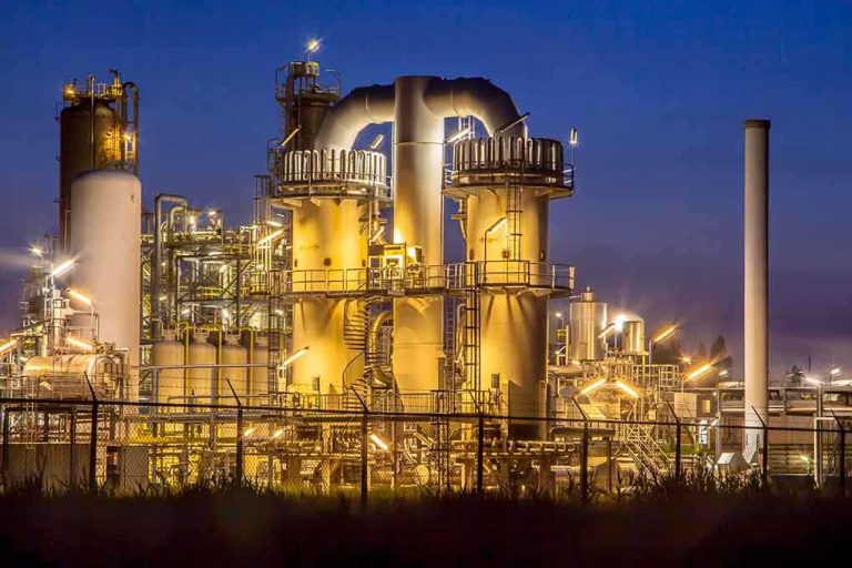 Chevron Refinery EXPLOSION: Residents Terrified! | Right Wing